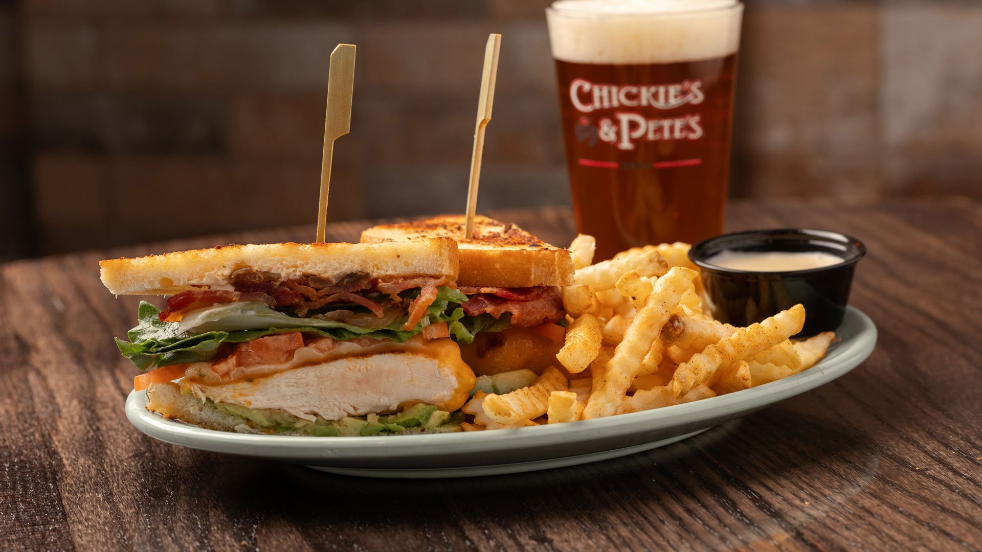 Chickie's & Pete's Crab House and Sports Bar | Sports Bar Reno